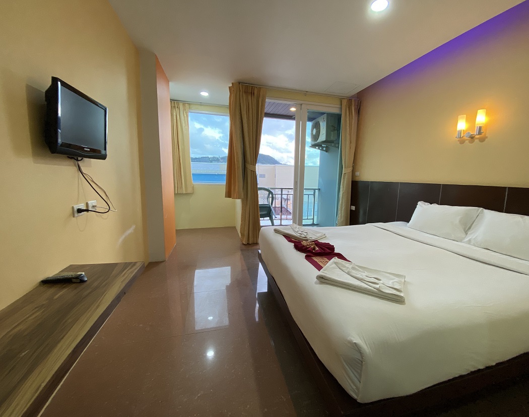 77 Patong Hotel & Spa
